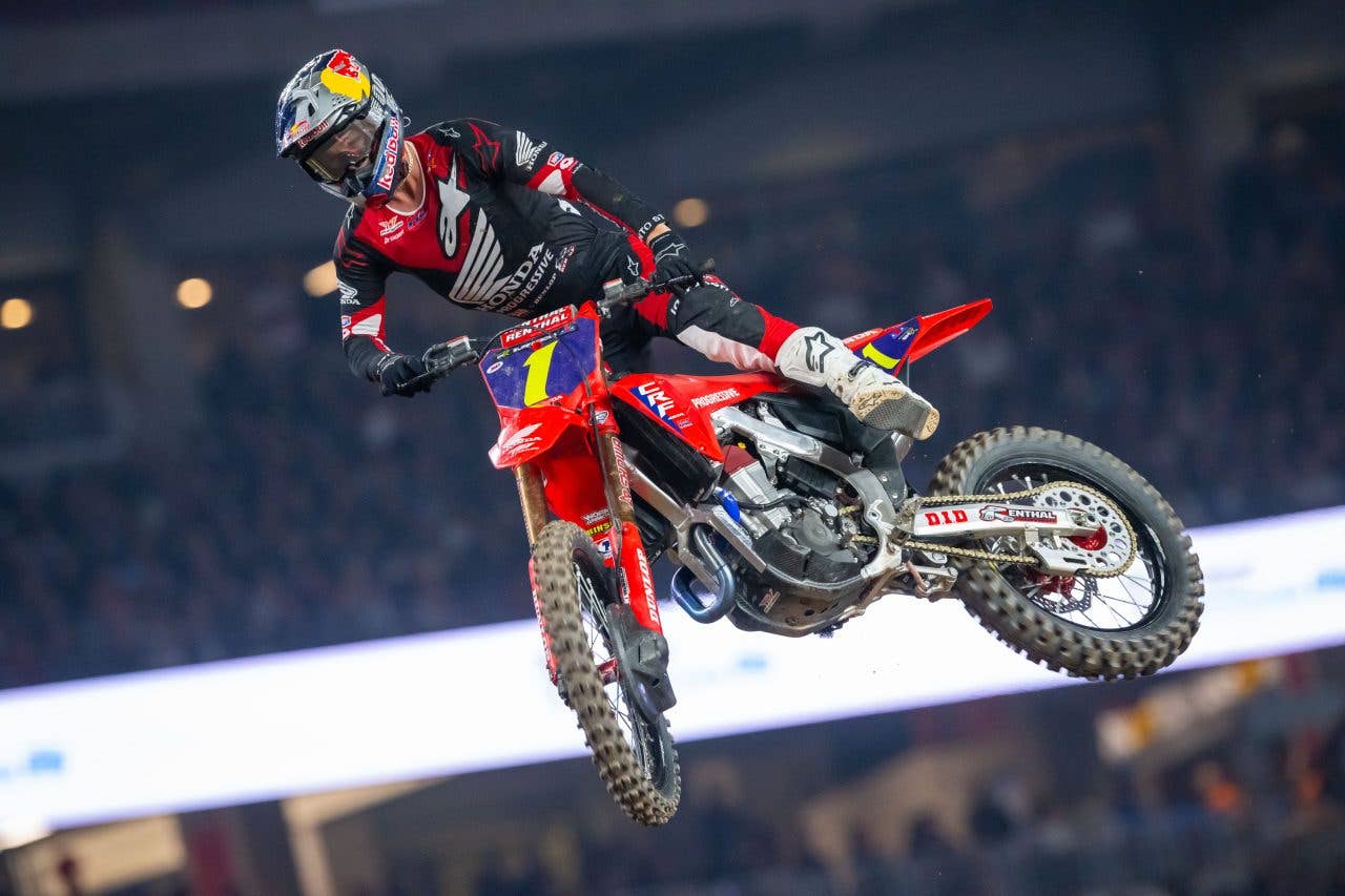 Jett Lawrence Torn ACL, Requires Surgery - Motocross