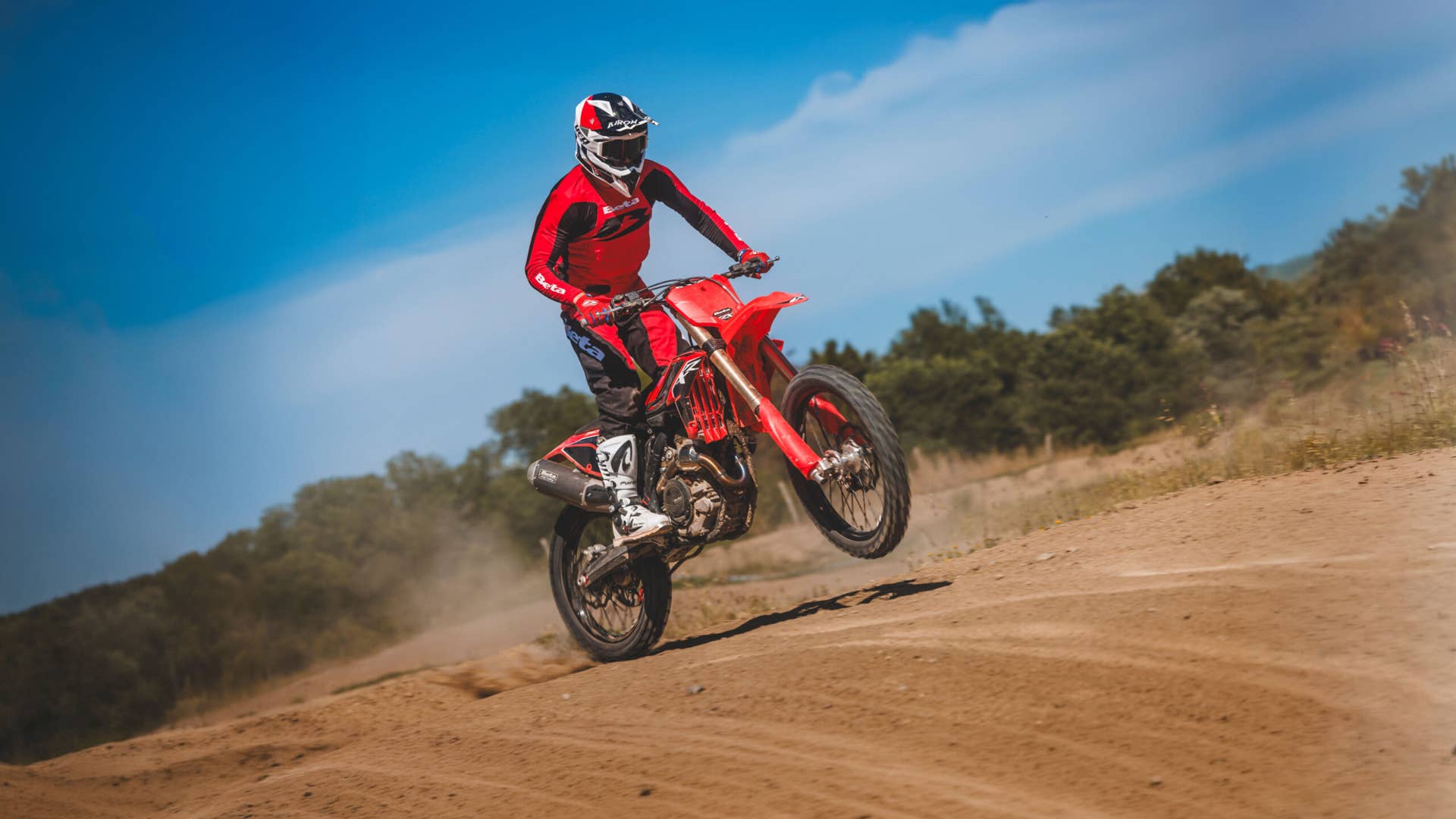 Beta Unveils First 250 4-Stroke Model - Motocross