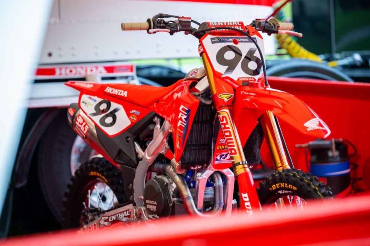 Hunter Lawrence Debuts 2025 CRF450R at Unadilla - Motocross