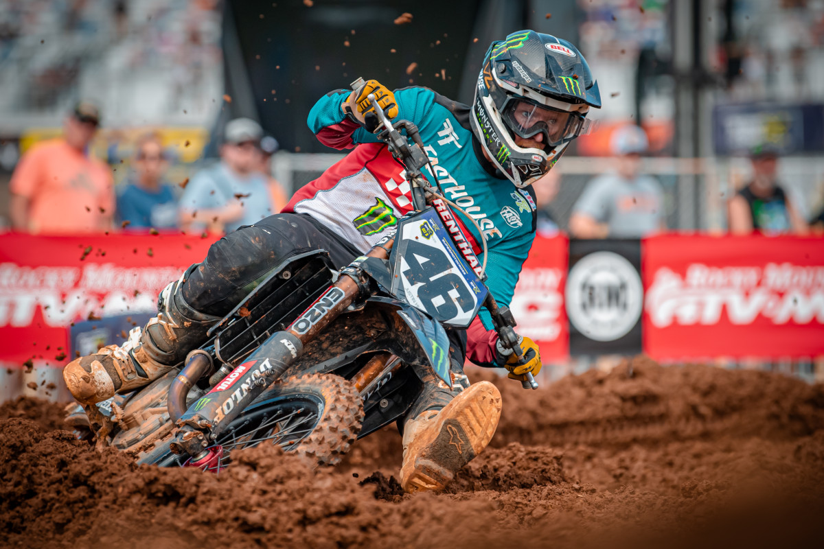 Photo Gallery: SuperMotocross Playoff 1 zMax Dragway - Motocross