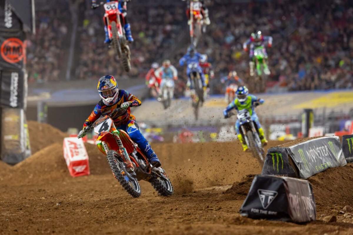 Race Recap: Glendale Supercross Triple Crown - Motocross