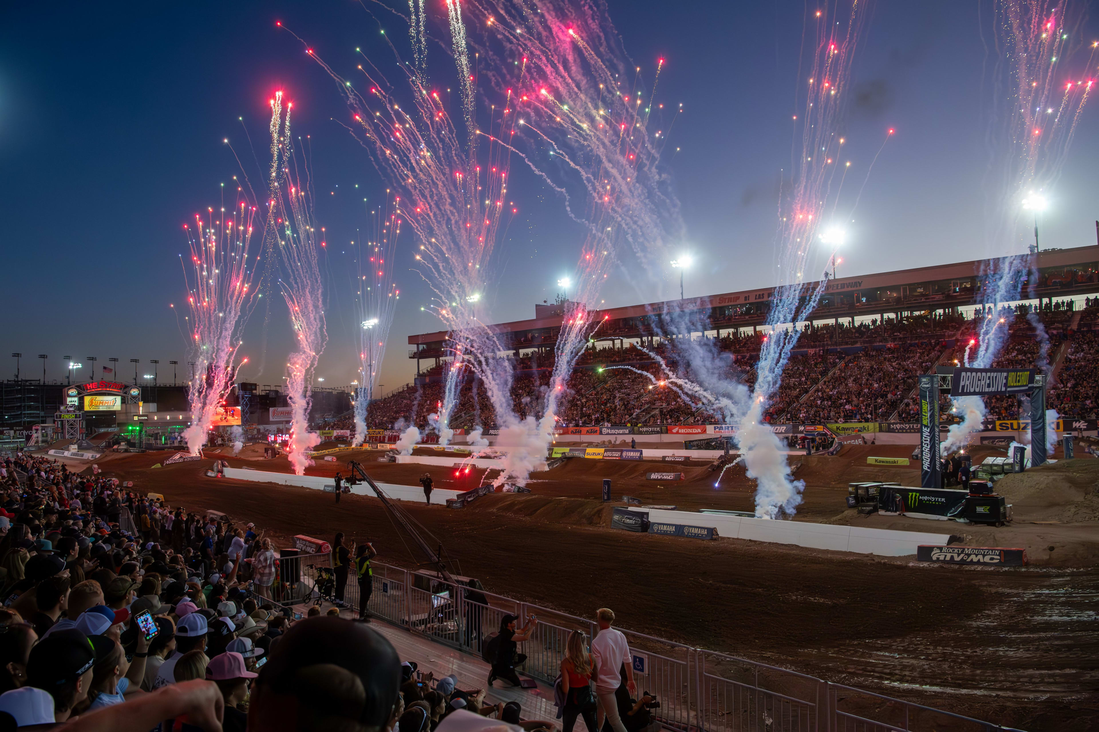 Race Report: SuperMotocross World Championship Las Vegas - Motocross
